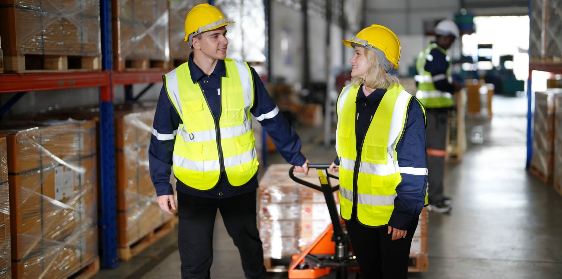Choosing the right logistics provider: Tips & Tricks | DEUFOL